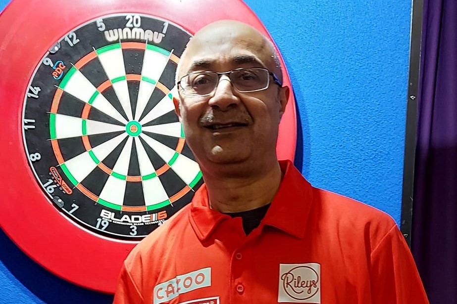 The Bears Struggle As Lancashire Run Riot | Darts World Magazine