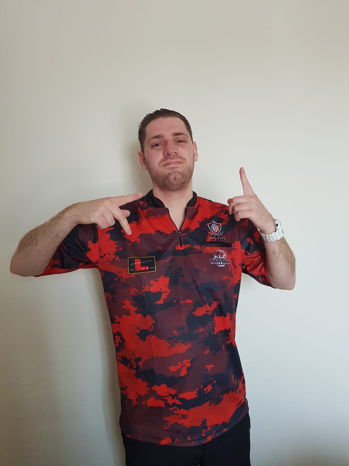 Van Peer Leads | Darts World Magazine