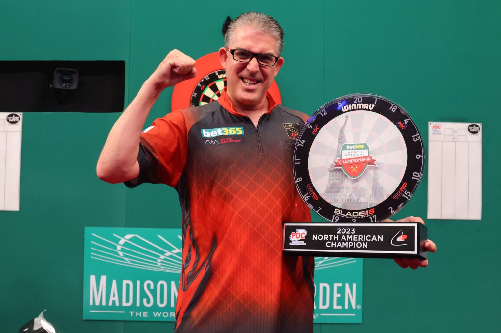Smith Returns to The Garden | Darts World Magazine