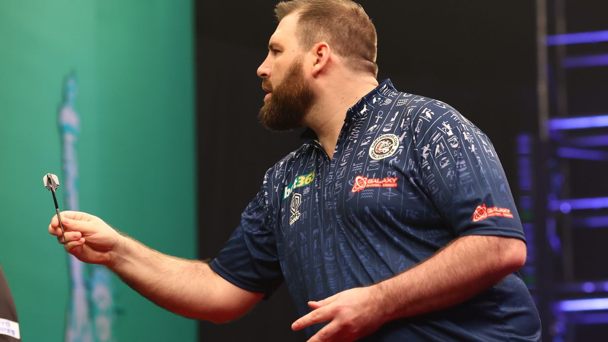 Spellman to Defend CDC Cross Border Challenge Title | Darts World Magazine