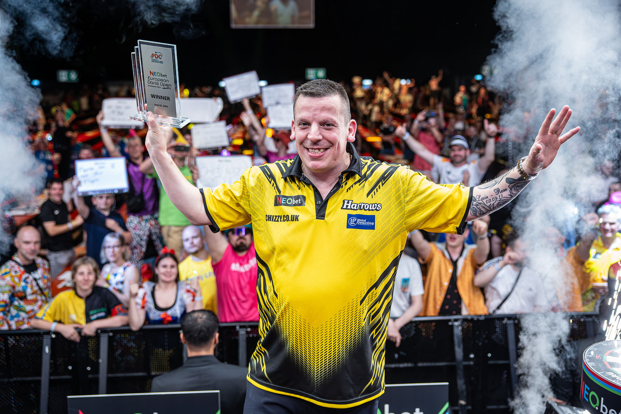 Chizzy's Magnificent Seventh | Darts World Magazine