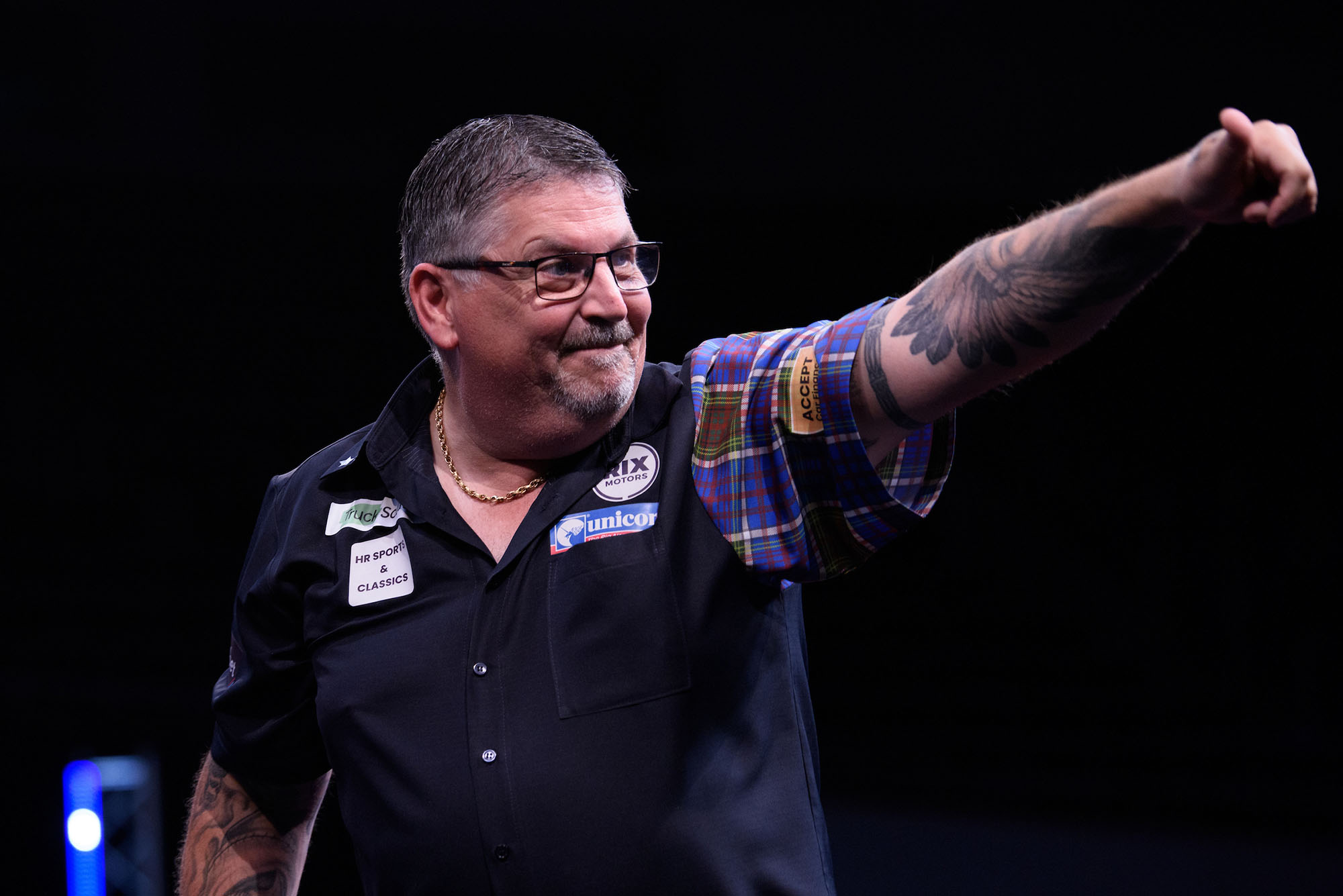 Old Guard and New Generation Strike Perfection in Leicester | Darts ...
