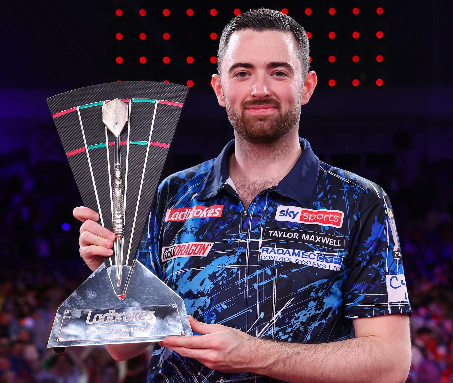 Humphries Heads Off Littler to Defend Finals Title | Darts World Magazine