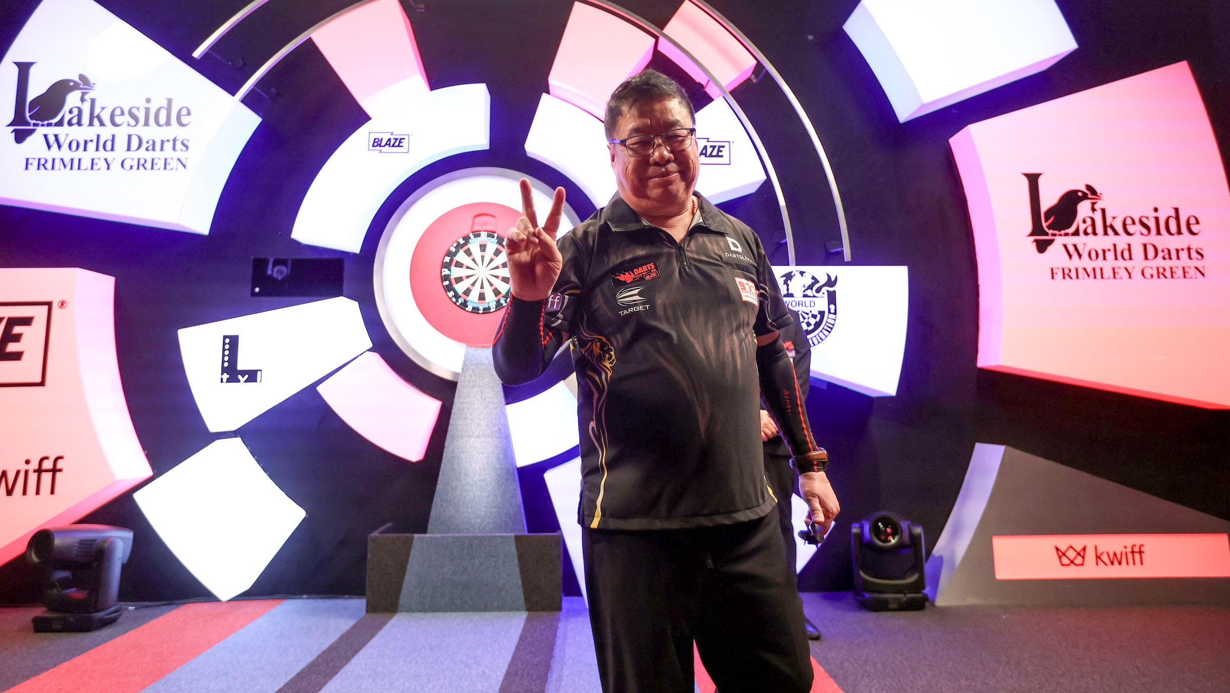 Legendary Lim Lights Up Lakeside | Darts World Magazine