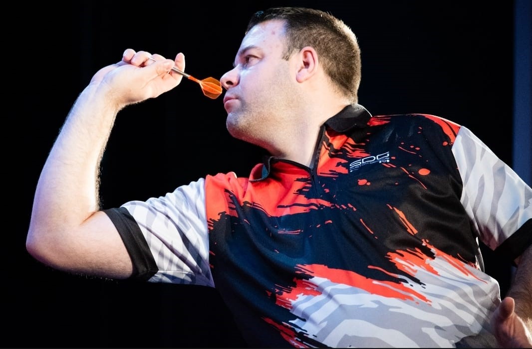 Fox Returns to UK Open | Darts World Magazine