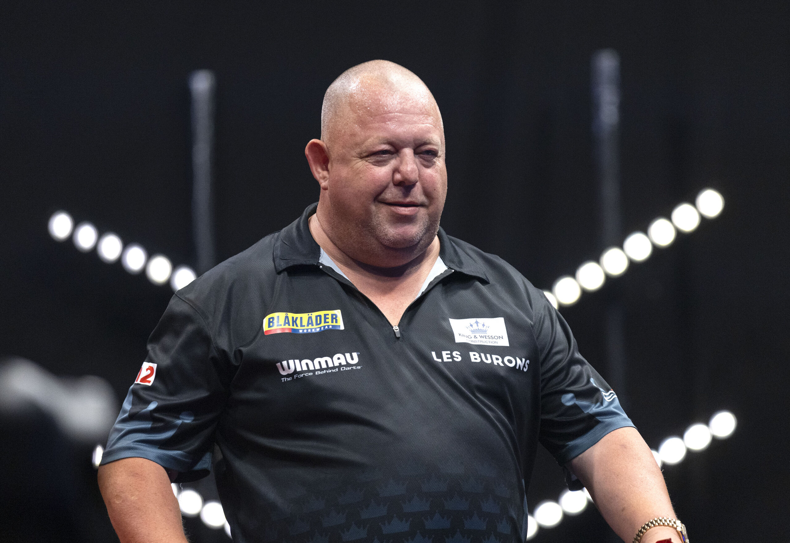 King Maintains Lead | Darts World Magazine