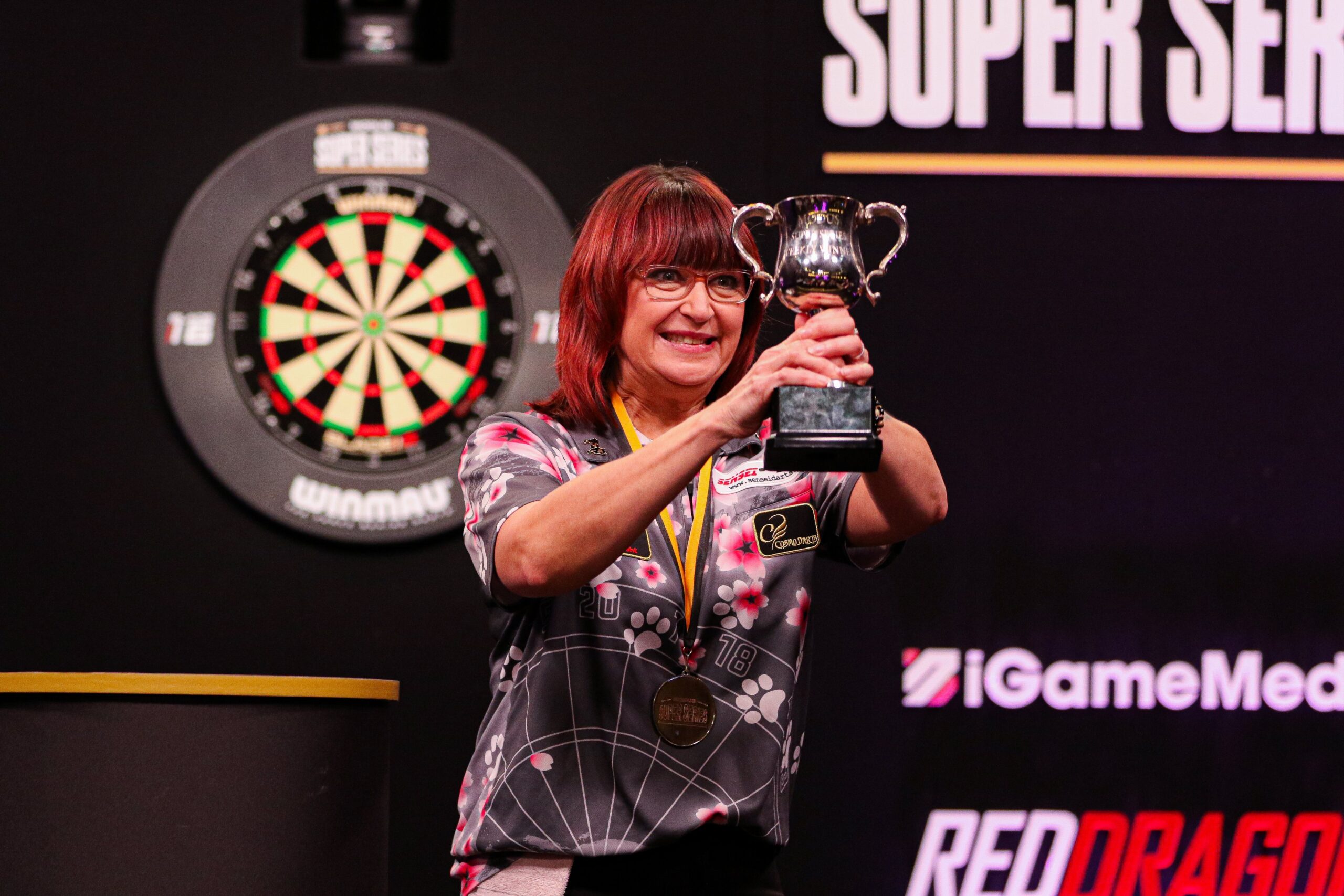Kirsi Leads MSS Women's Week | Darts World Magazine