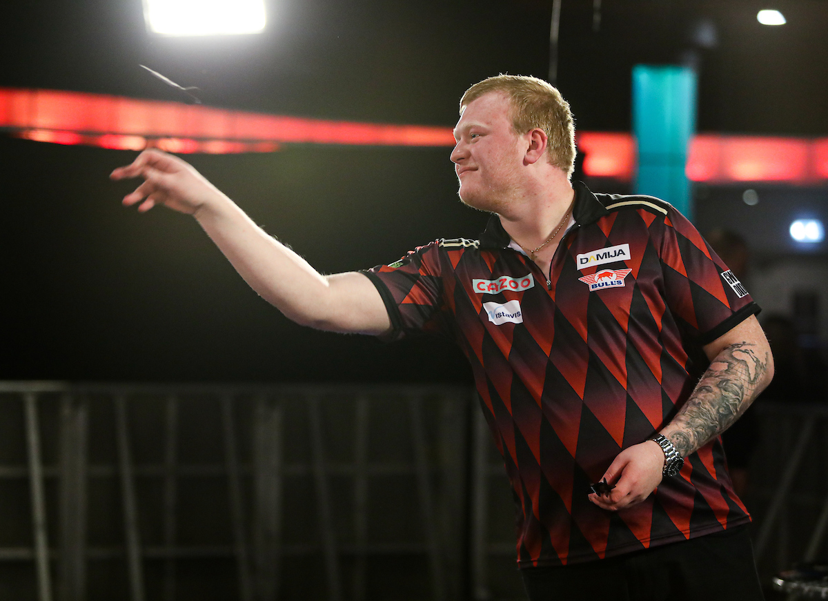 Gawlas Grabs Super Series Weekly Win | Darts World Magazine