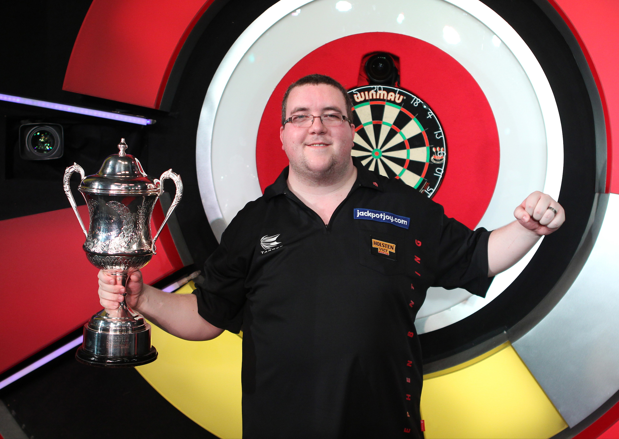 Player Profile: Stephen Bunting | Darts World Magazine