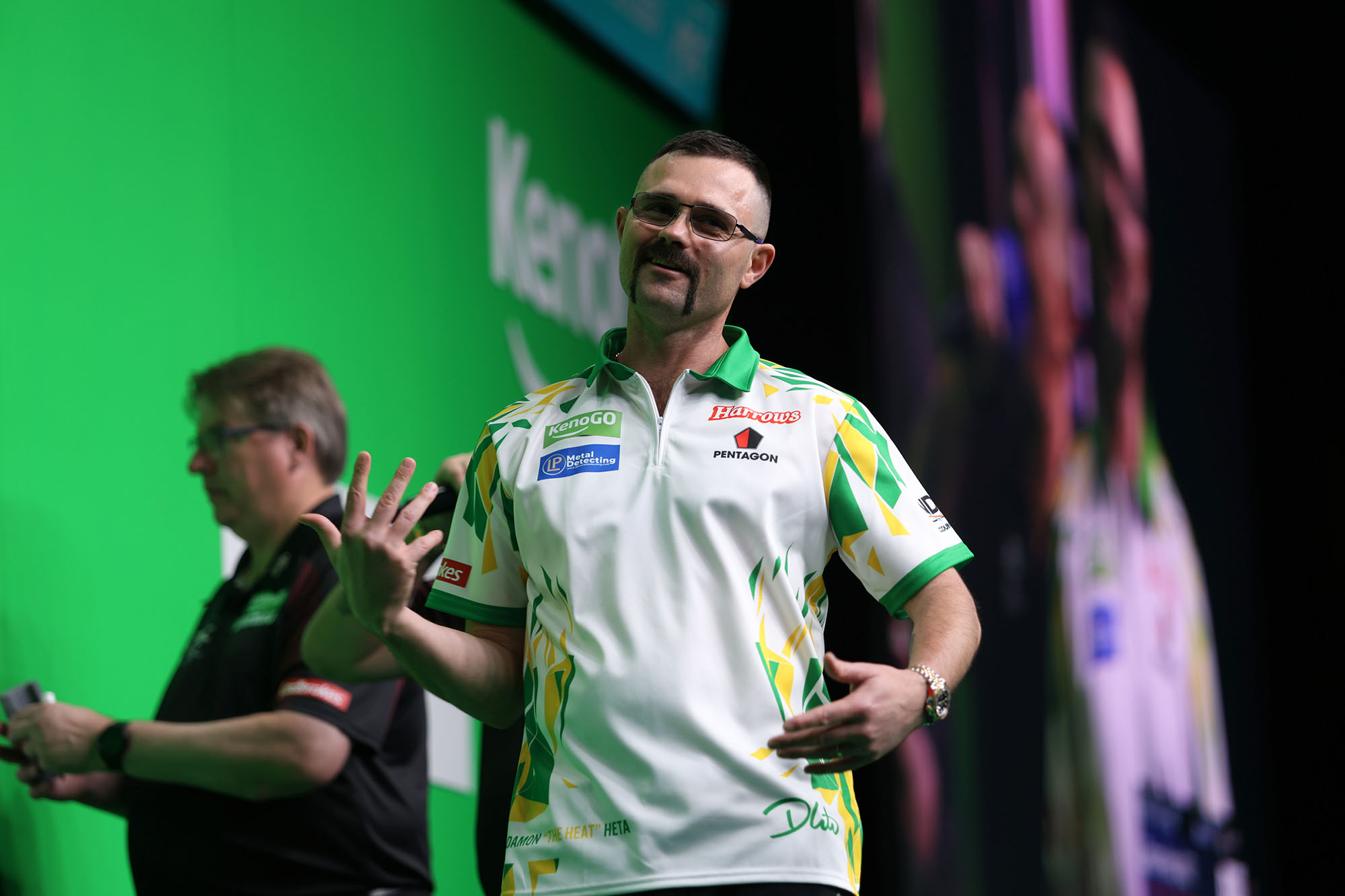 The Heat Red Hot In Wollongong | Darts World Magazine