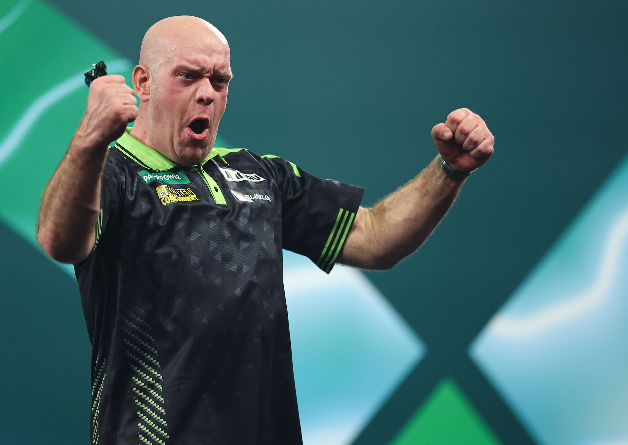 MVG and Anderson Produce Statement Wins | Darts World Magazine