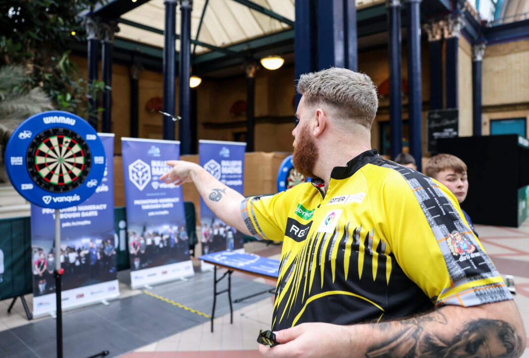 Shaggy and Seagull Support Bullseye Maths | Darts World Magazine